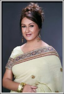 Daljeet Kaur Biography, family,child (3) - Bolly Holly Baba