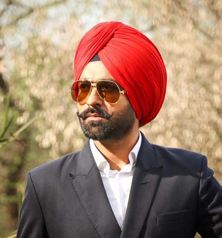 Tarsem Jassar Biography, family, photos - Bolly Holly Baba