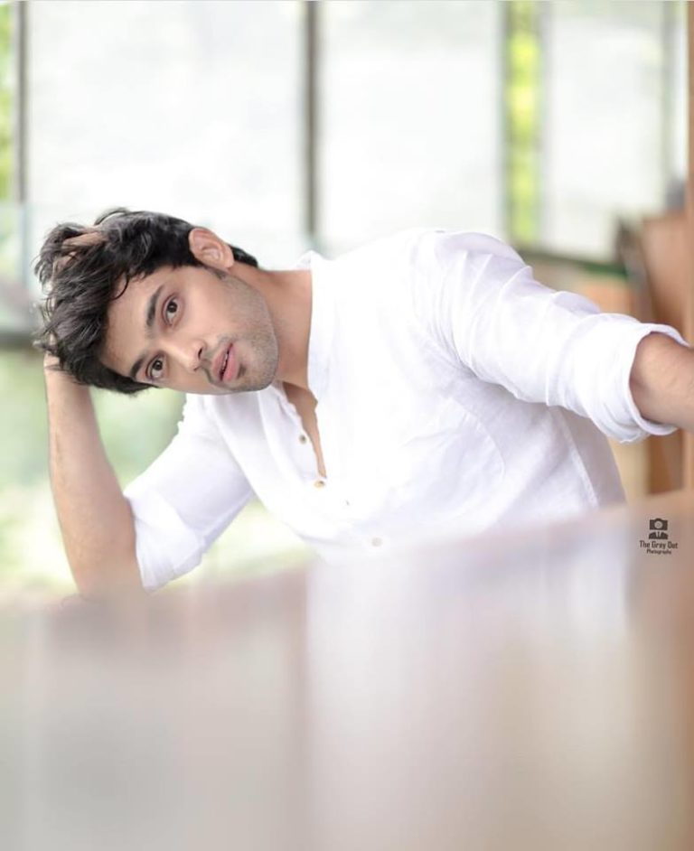 Anurag biography,parth samthaan,family (2) - Bolly Holly Baba